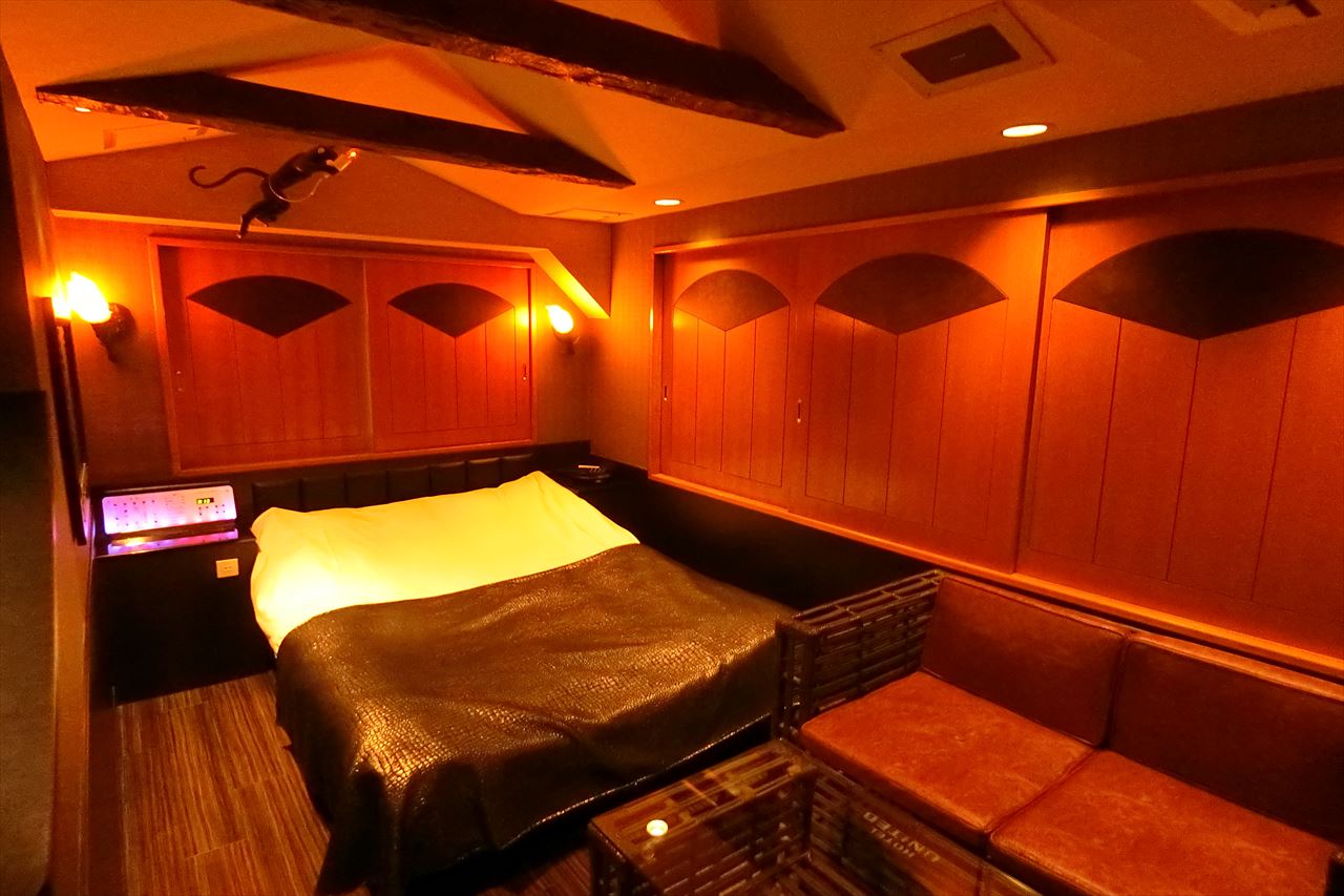 801 HOTEL UNITED